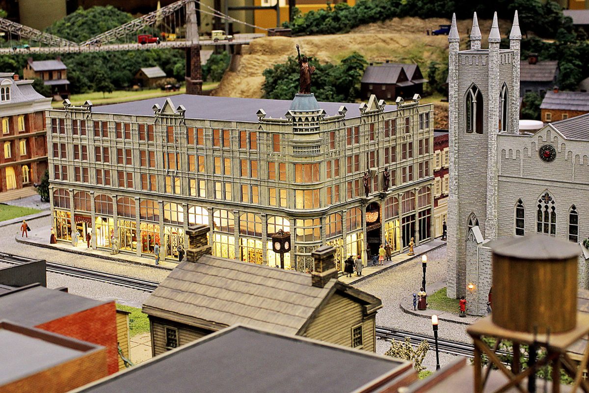 Miniature Railroad & Village reopens at Carnegie Science Center ...